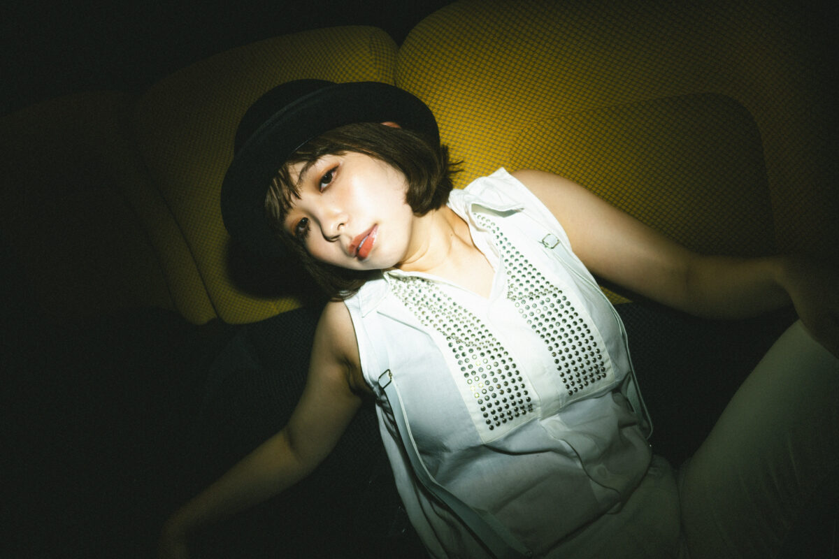 見ることで“それ”を超えてゆけ｜Bezzy[ベジー]｜アーティストをもっと好きになるエンタメメディア