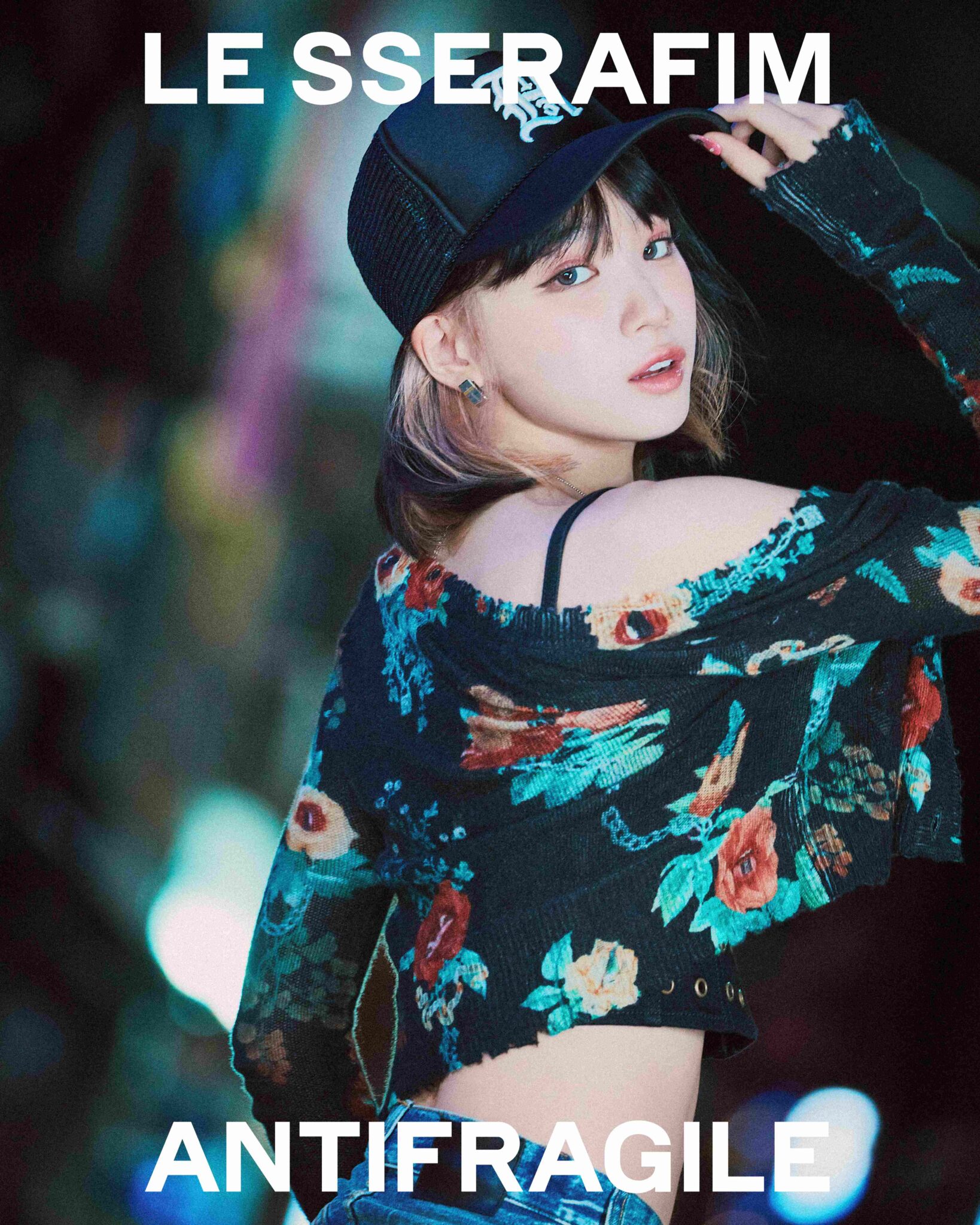 LE SSERAFIMが日常空間を闊歩、新作コンセプト写真“MIDNIGHT ONYX”ver.公開｜Bezzy[ベジー]｜アーティストをもっと好きになるエンタメメディア