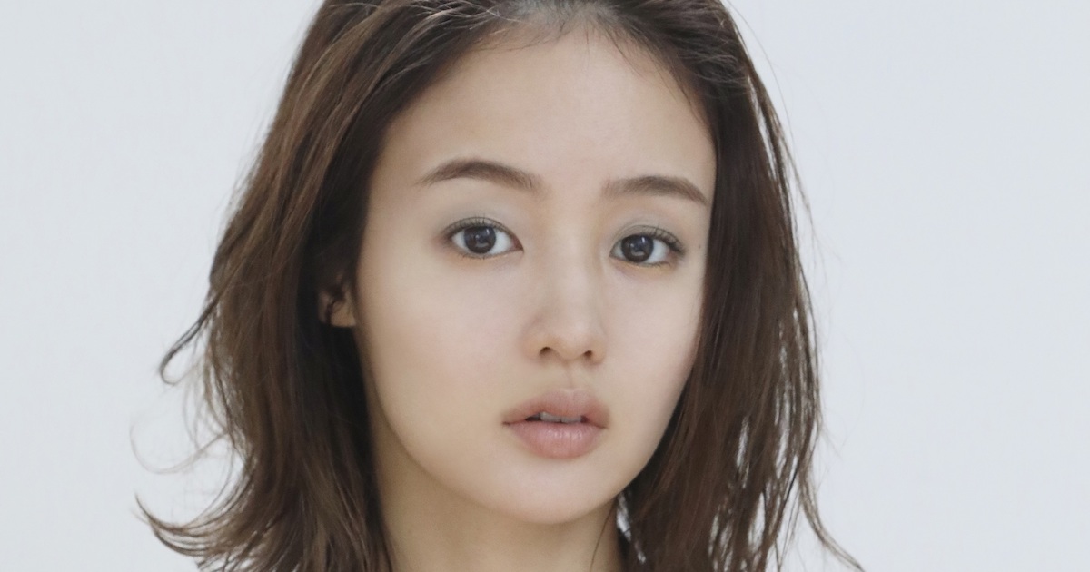 藤原さくら、新EPより代表曲「かわいい」弾き語り再録ver.を先行配信｜Bezzy[ベジー]｜アーティストをもっと好きになるエンタメメディア