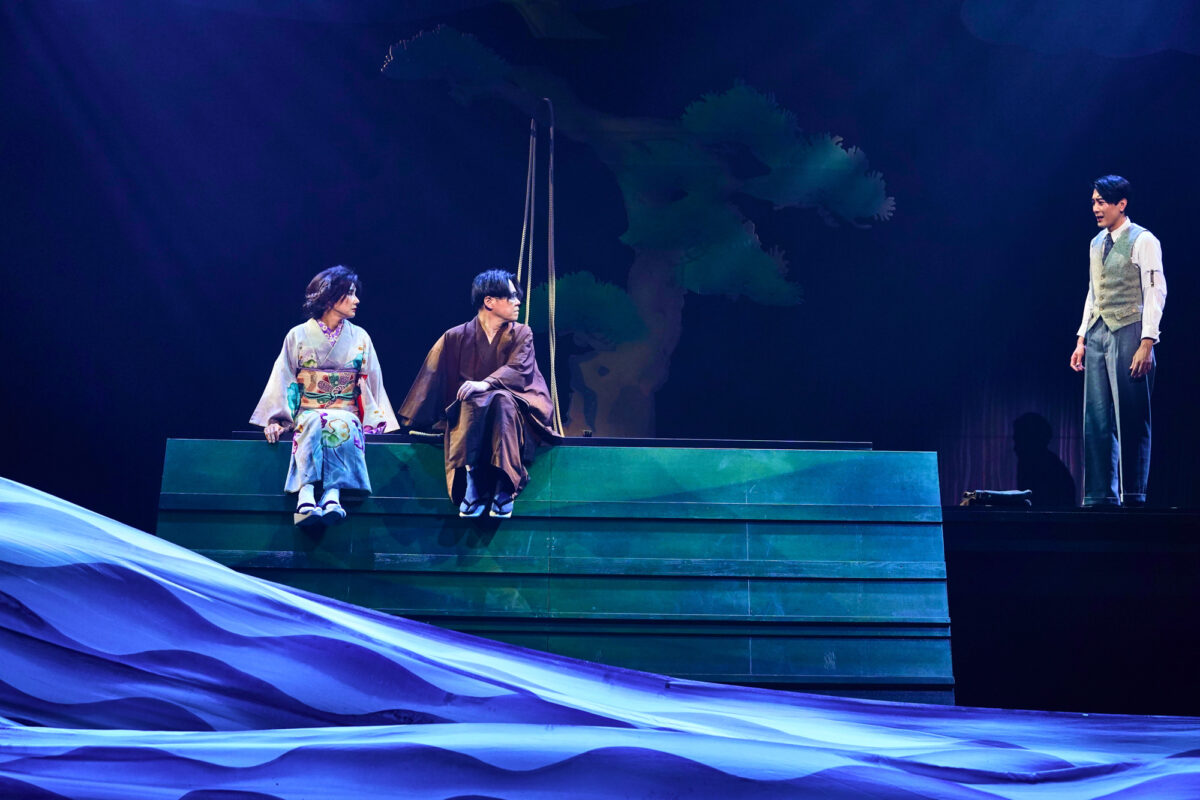 松尾スズキ作舞台『ツダマンの世界』本日開幕、昭和初期を感じさせる舞台写真が到着｜Bezzy[ベジー]｜アーティストをもっと好きになるエンタメメディア