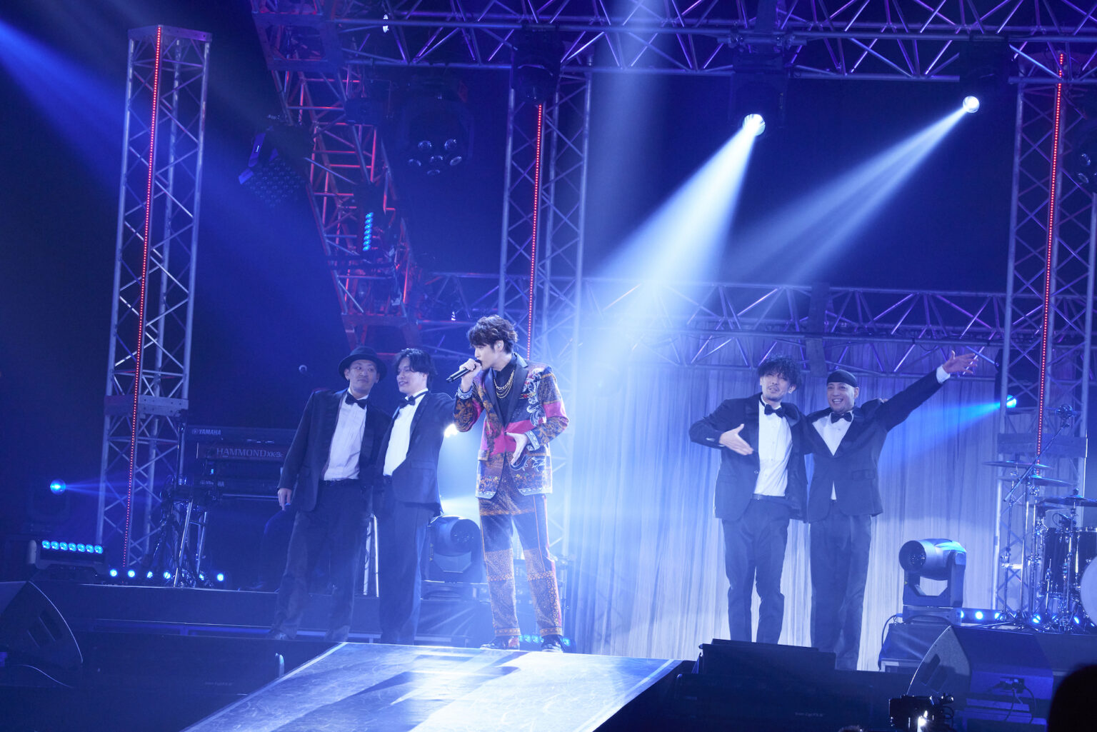 宮野真守が身体で示した誇り高きエンターテインメント “楽しいだけではない、いいものを”｜Bezzy[ベジー]｜アーティストをもっと好きになるエンタメメディア