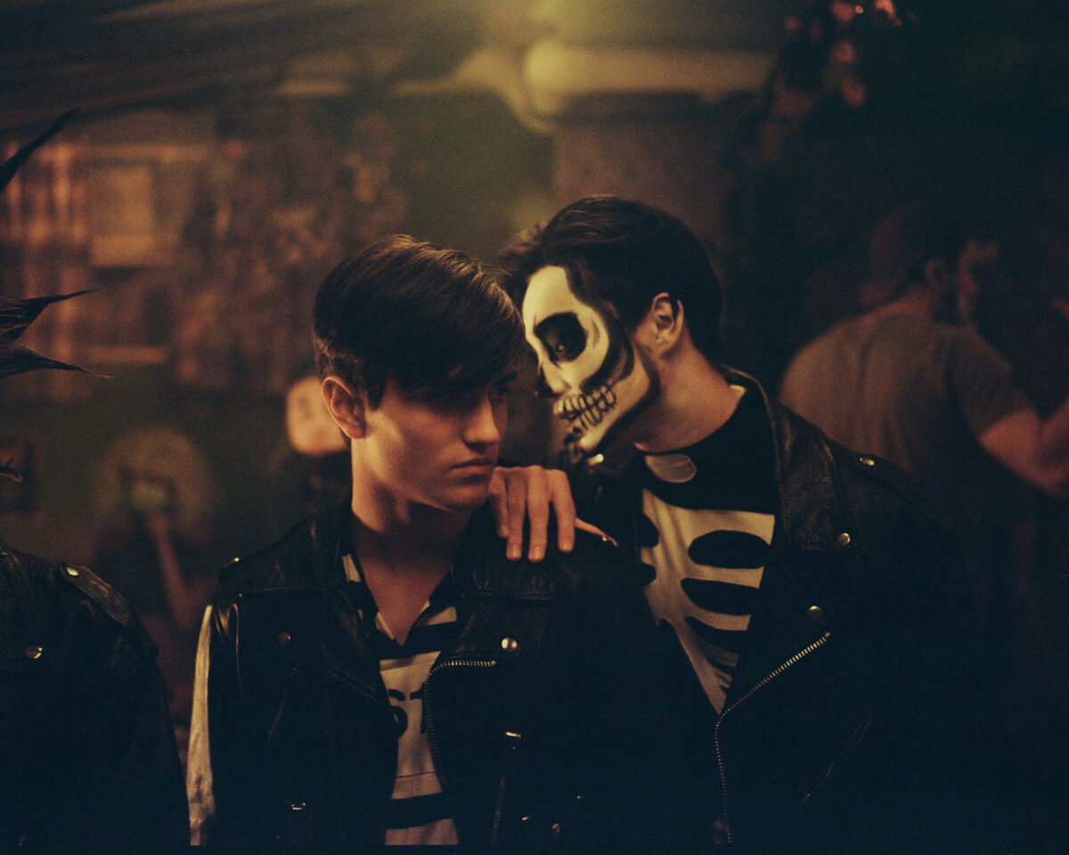 グザヴィエ・ドランが初めて手掛けるTVドラマ『ロリエ・ゴドローと、あの夜のこと』予告解禁｜Bezzy[ベジー]｜アーティストをもっと好きになるエンタメメディア