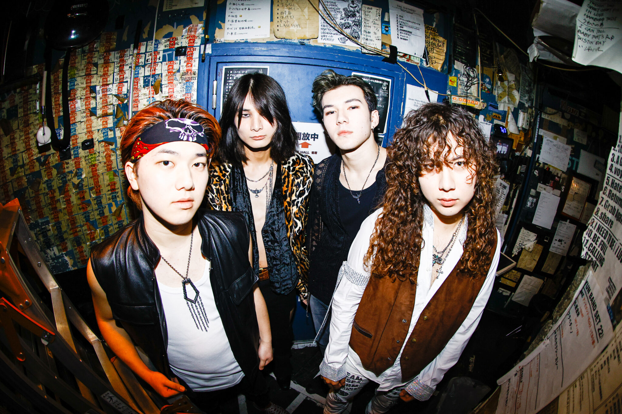 WENDYが日本ロックシーンに開ける風穴、無限の可能性を発揮した“Showcase Live”｜Bezzy[ベジー]｜「人の魅力」にフォーカスしたエンタメメディア