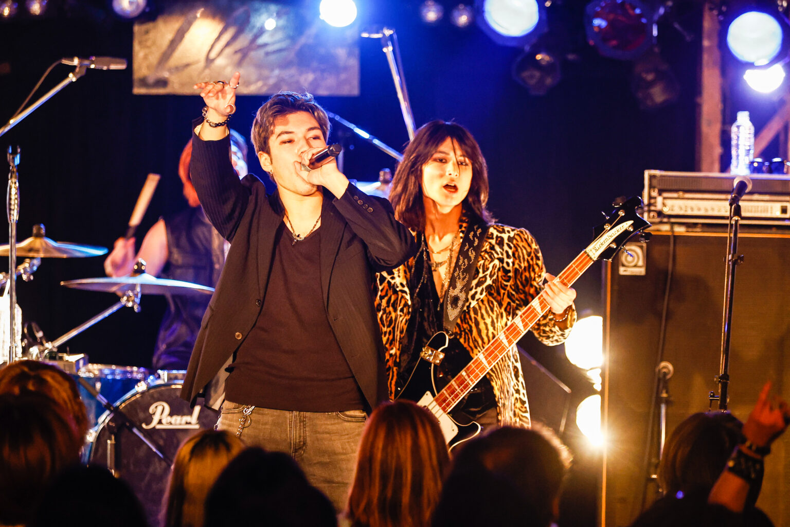 WENDYが日本ロックシーンに開ける風穴、無限の可能性を発揮した“Showcase Live”｜Bezzy[ベジー]｜「人の魅力」にフォーカスしたエンタメメディア