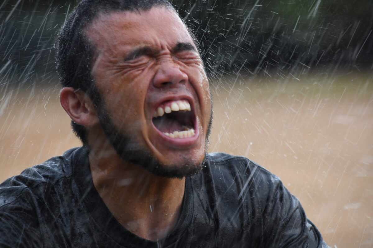 MOROHAアフロが映画初主演で弟と懸命に生きる漁師に『さよなら ほやマン』11月3日公開｜Bezzy[ベジー]｜アーティストをもっと好きになるエンタメメディア