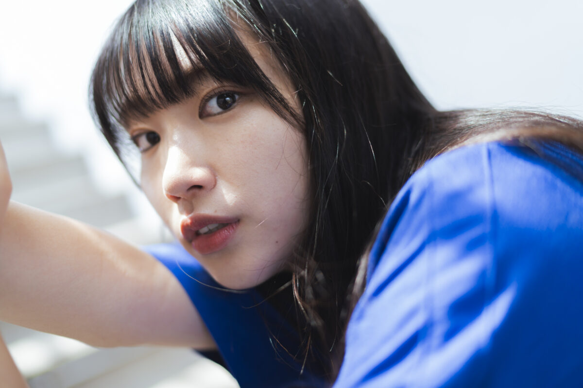 憧れの映画女優に向けて、確かな一歩を踏み出す19歳・瑚々が描く夢のかたち｜Bezzy[ベジー]｜アーティストをもっと好きになるエンタメメディア