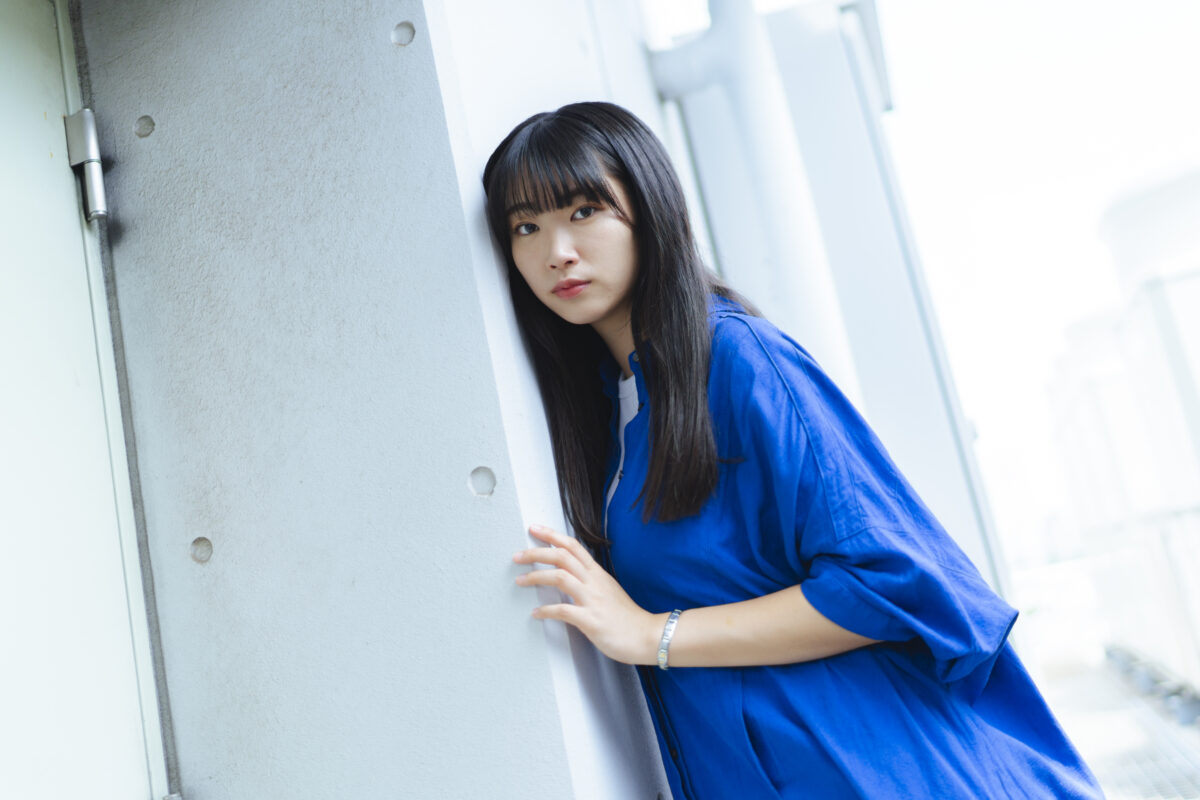 憧れの映画女優に向けて、確かな一歩を踏み出す19歳・瑚々が描く夢のかたち｜Bezzy[ベジー]｜アーティストをもっと好きになるエンタメメディア