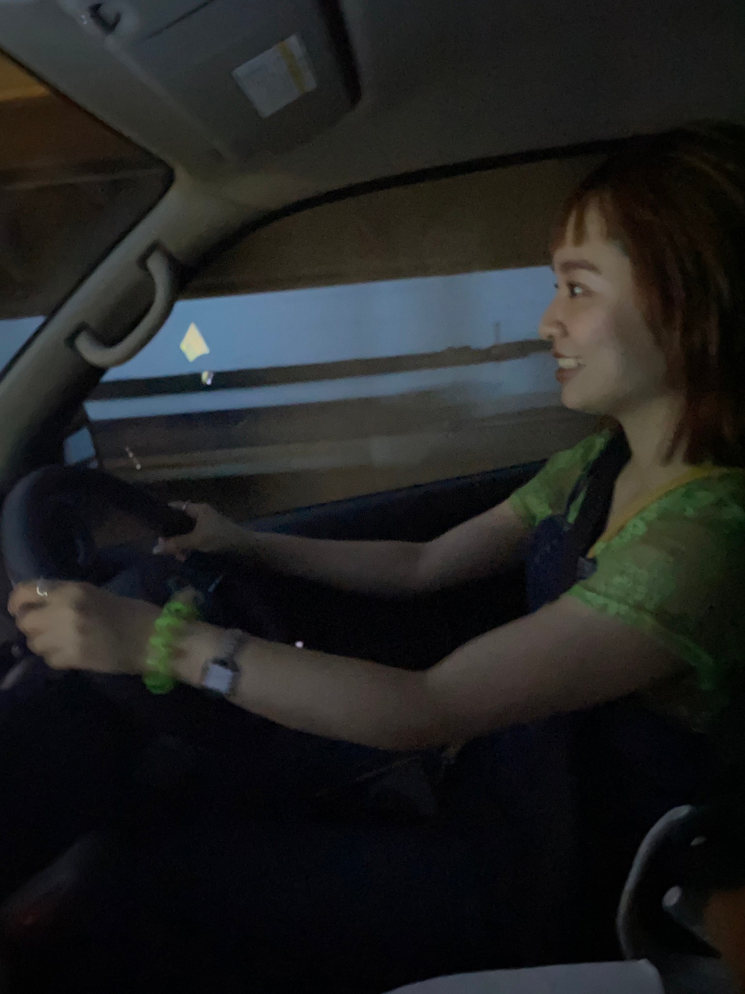 ひとまず最後の運送業〜大雨の中ハイエースでアコーディオン運び〜｜Bezzy[ベジー]｜アーティストをもっと好きになるエンタメメディア