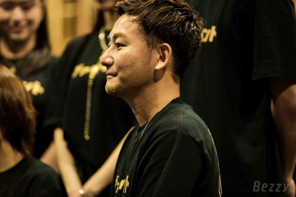 ポルノグラフィティ新藤晴一が夢を形に ミュージカル『ヴァグラント』出演者と意気込み語る｜Bezzy[ベジー]｜アーティストをもっと好きになるエンタメメディア