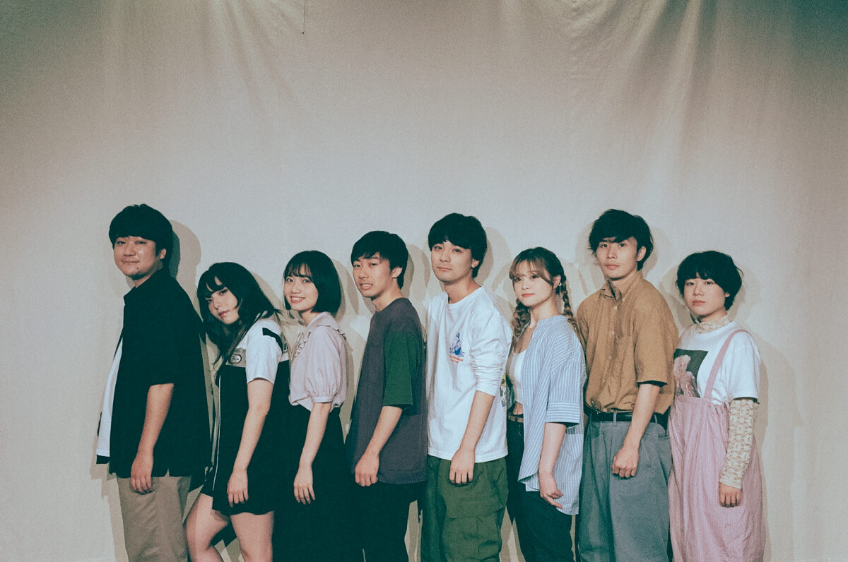 ダウ90000（後編）──「一番遠回りが一番早い」3年間で見つけた8人だけの正攻法｜Bezzy[ベジー]｜アーティストをもっと好きになるエンタメメディア