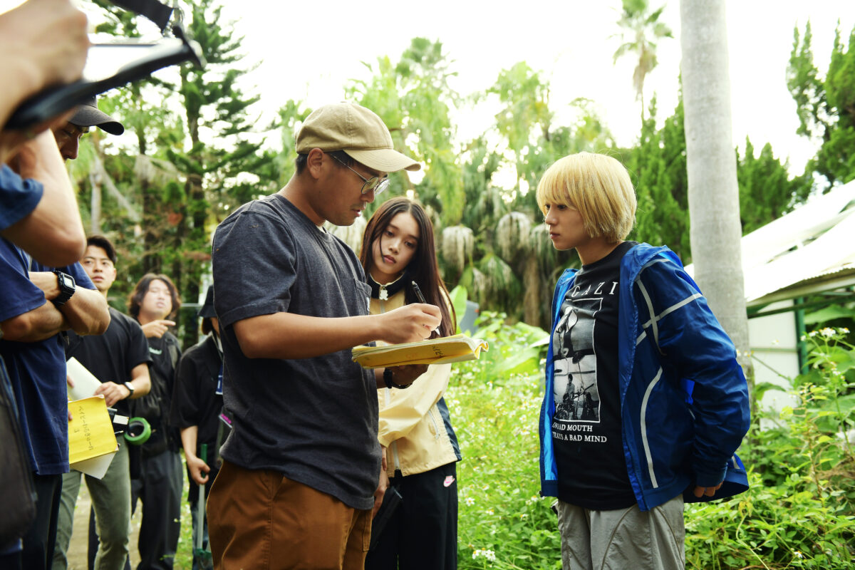 あの殺し屋女子2人が再び、髙石あかり×伊澤彩織『ベイビーわるきゅーれ』第3弾来年秋公開へ｜Bezzy[ベジー]｜アーティストをもっと好きになるエンタメメディア