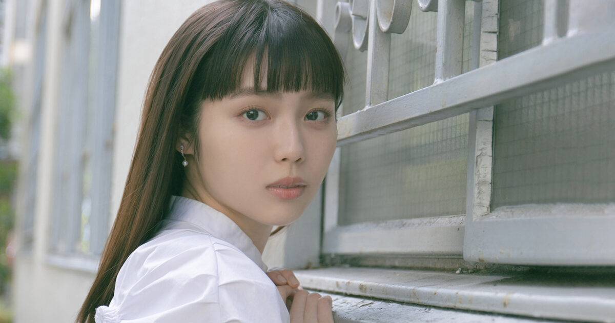 柔軟かつ万能に、秋田汐梨が描く理想の女優像｜Bezzy[ベジー]｜アーティストをもっと好きになるエンタメメディア