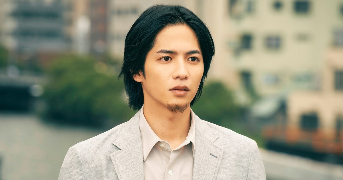 映画『52ヘルツのクジラたち』公開日決定、志尊淳が杉咲花を救うトランスジェンダー役で出演｜Bezzy[ベジー]｜アーティストをもっと好きになるエンタメメディア