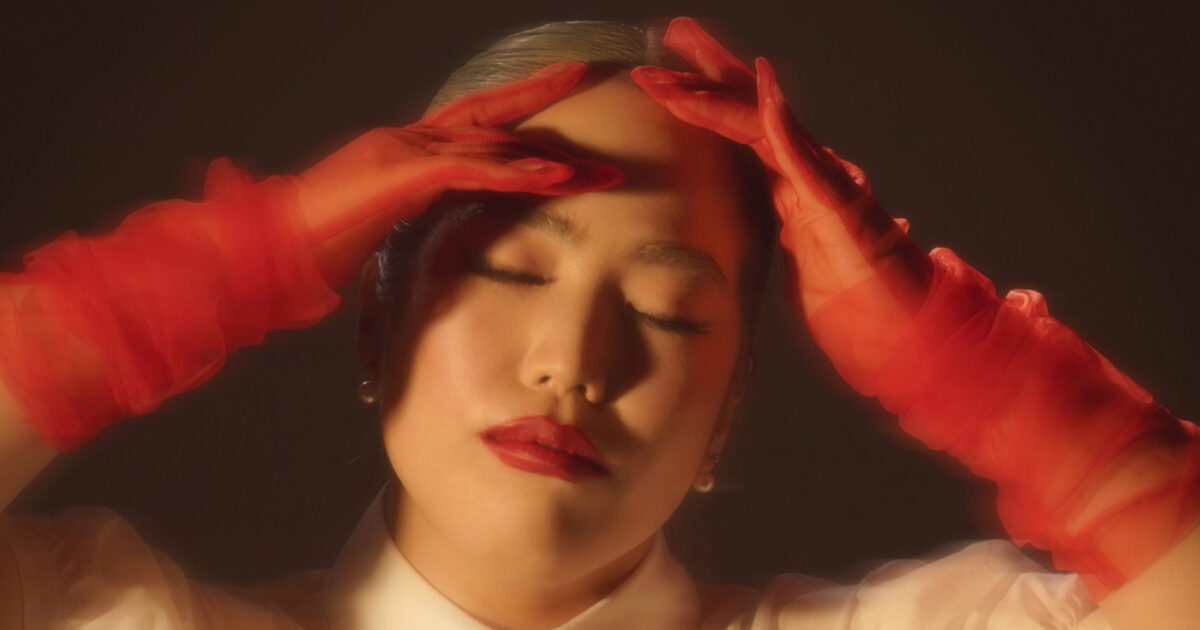 ゆりやんレトリィバァがアリアナ・グランデに扮する企画も第4弾、最新作はジャケット完全再現｜Bezzy[ベジー]｜アーティストをもっと好きになるエンタメメディア