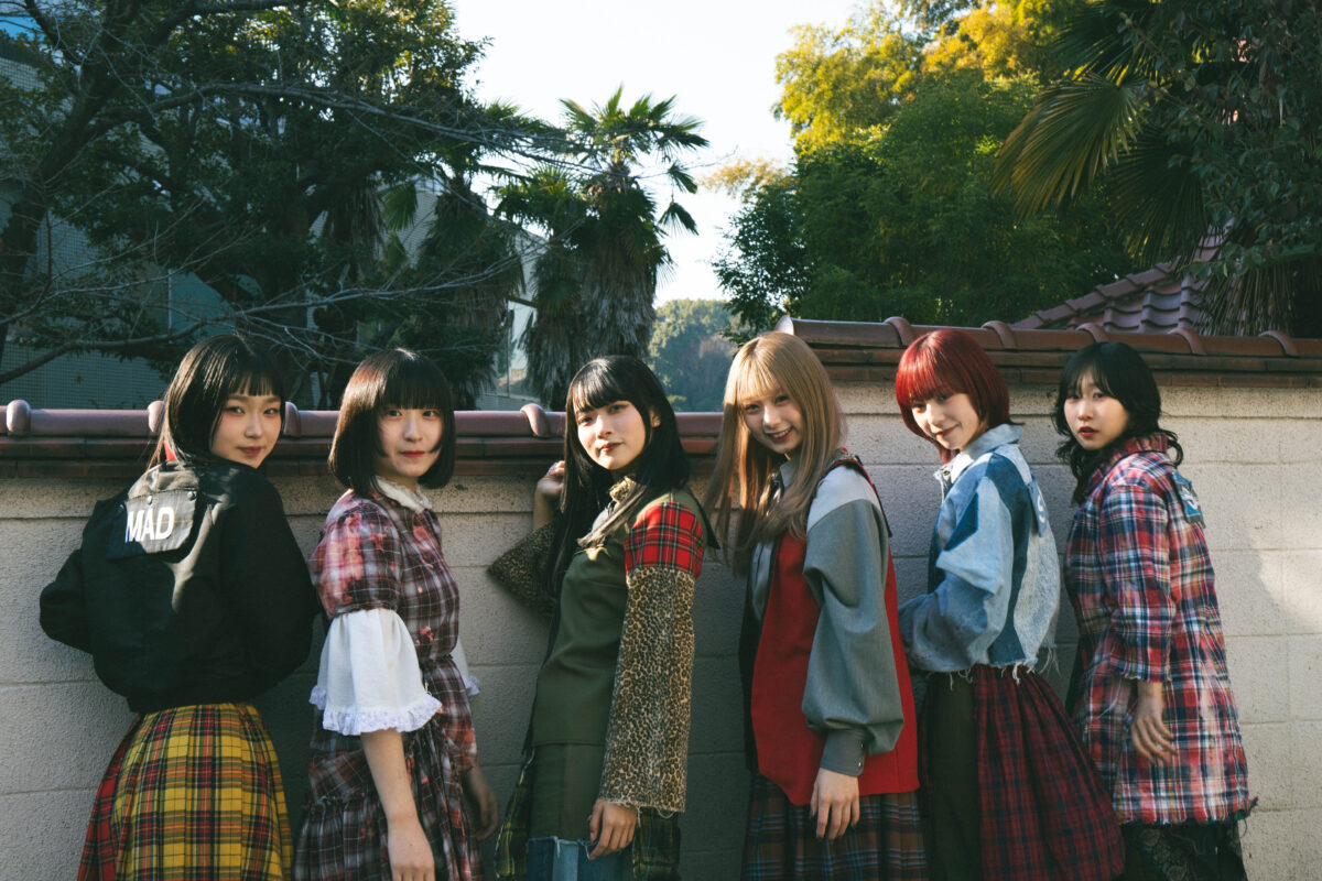 成長の真価はこの一作に、BiSが手にした主体性｜Bezzy[ベジー]｜アーティストをもっと好きになるエンタメメディア