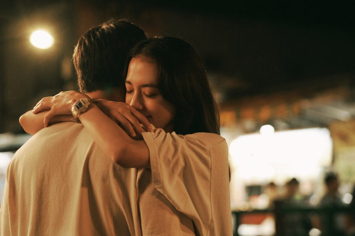 Mr.Childrenの歌詞に切なさが滲む、映画『青春18×2 君へと続く道』主題歌スペシャル映像解禁｜Bezzy[ベジー]｜アーティストをもっと好きになるエンタメメディア