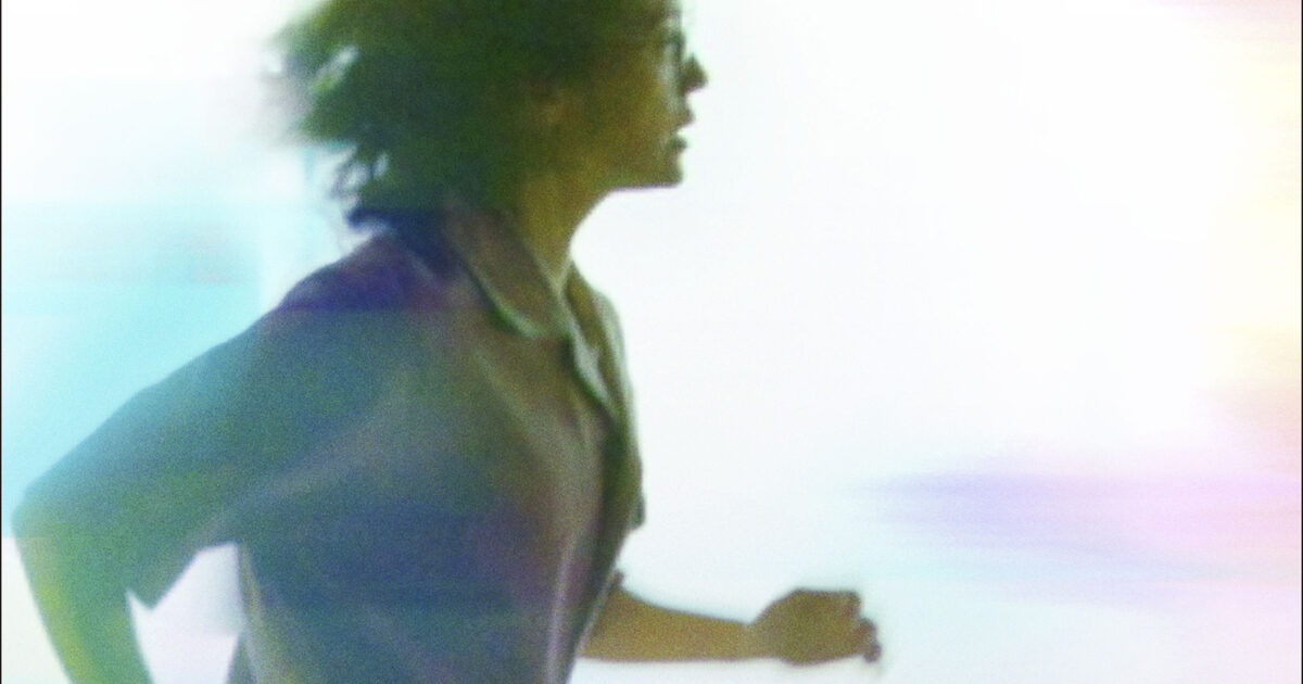 綾瀬はるかが美しいフォルムで走りまくる、森井勇佑監督最新作『ルート29』特報映像解禁｜Bezzy[ベジー]｜アーティストをもっと好きになるエンタメメディア