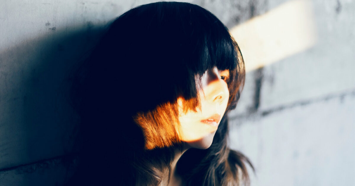 aiko16枚目のアルバム『残心残暑』リリース決定、6年ぶり「Love Like Aloha」も復活開催｜Bezzy[ベジー]｜アーティストをもっと好きになるエンタメメディア