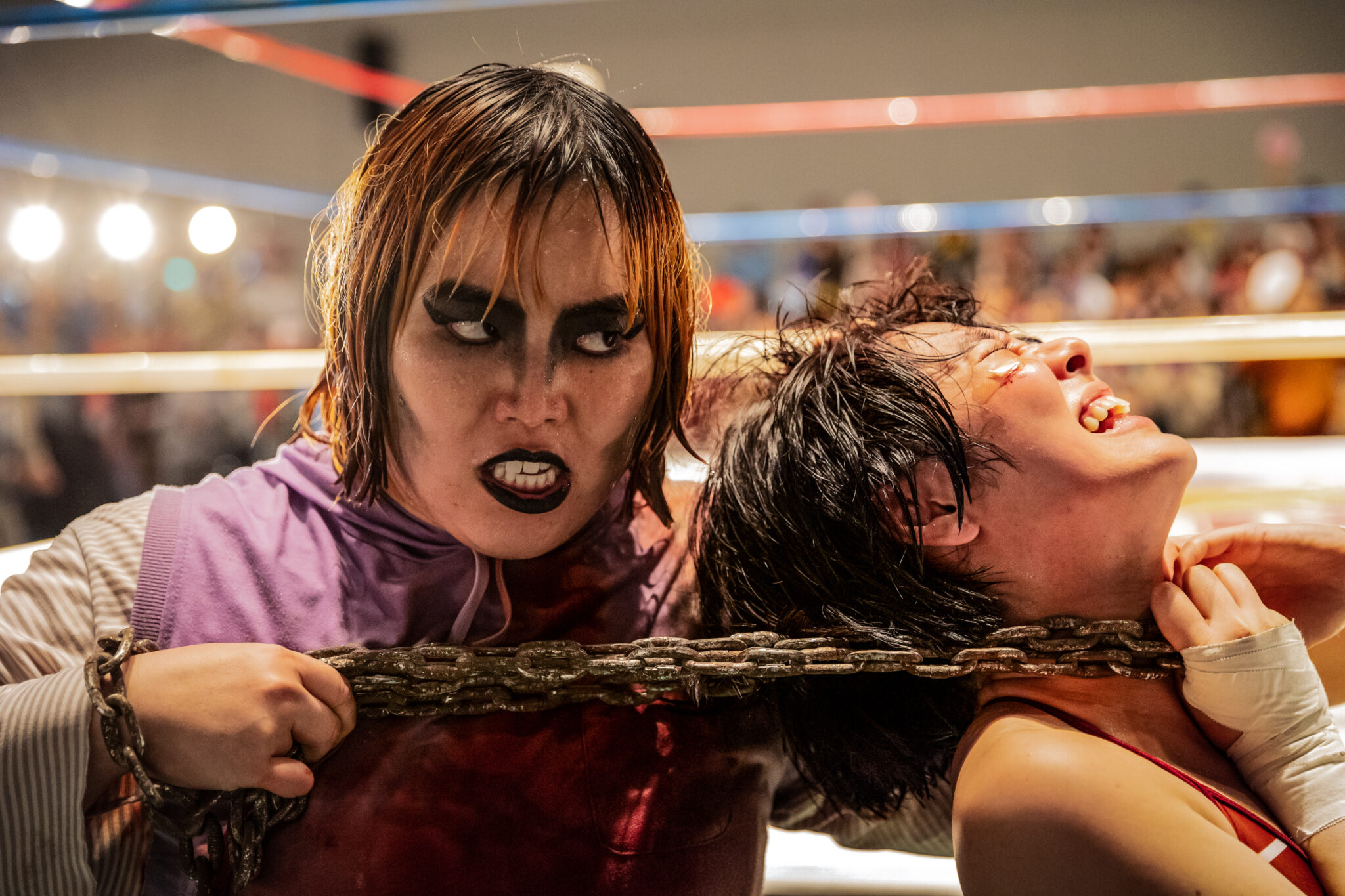 『極悪女王』から新場面写真4点、“最恐”ヒールとして暴れまわるゆりやんレトリィバァを映す｜Bezzy[ベジー]｜「人の魅力」にフォーカスしたエンタメメディア