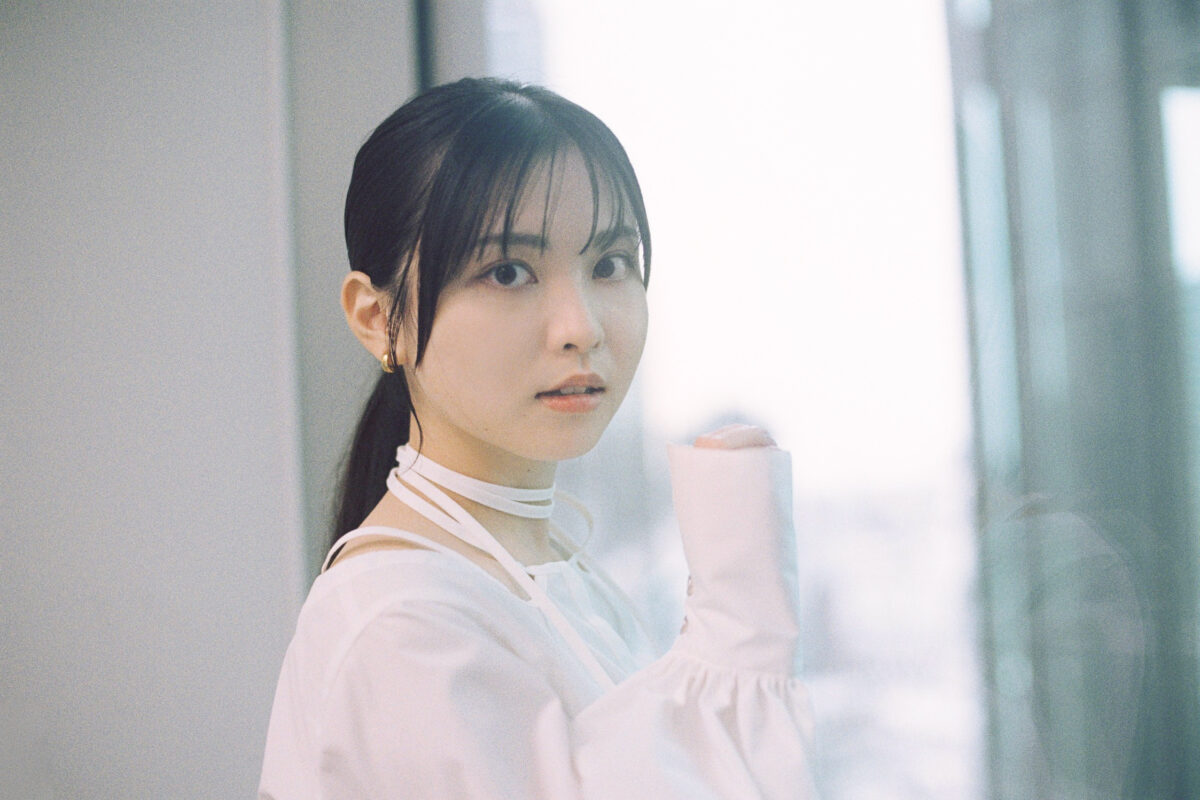 「もっと勉強して、太陽のような存在になりたい」上原あまねが演技で見つけた希望｜Bezzy[ベジー]｜「人の魅力」にフォーカスしたエンタメメディア