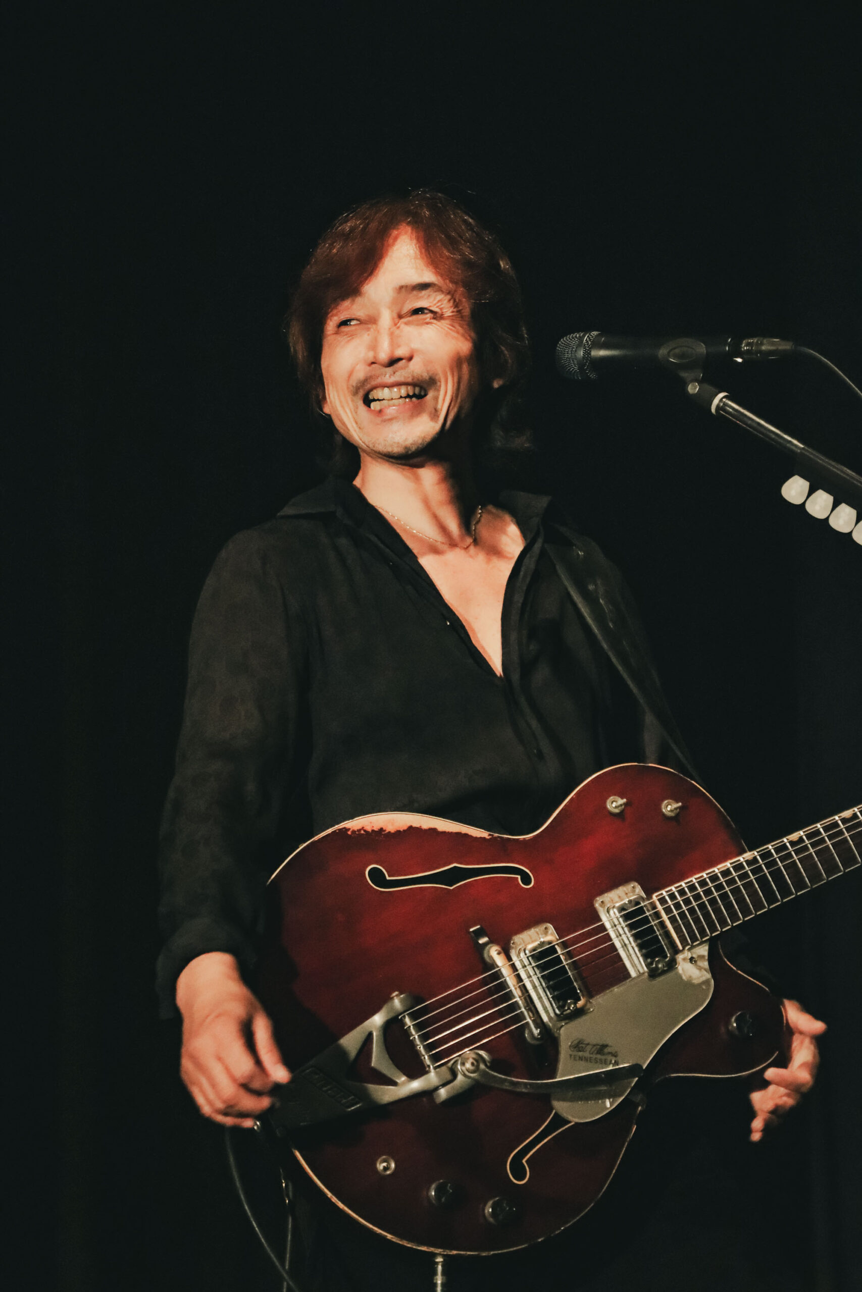 不朽の音楽性を知らしめた浅井健一の2024年 呼応し合う名曲群に生き様と夢を見た夜｜Bezzy[ベジー]｜アーティストをもっと好きになるエンタメメディア