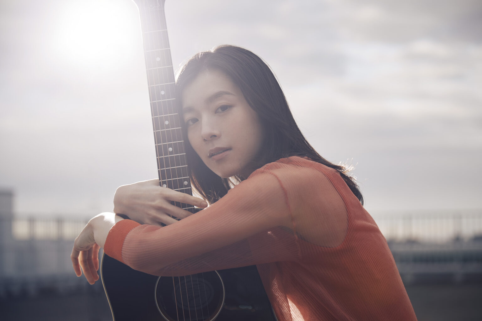 演技初挑戦のmiletが俳優としての魅力を開花、映画『知らないカノジョ』新場面写真解禁｜Bezzy[ベジー]｜アーティストをもっと好きになるエンタメメディア