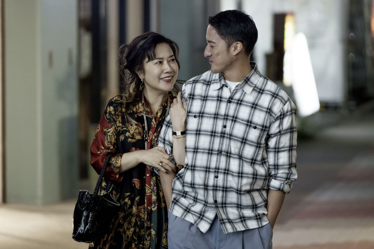 異なる母親像に挑んだ真木よう子、名取裕子、根岸季衣、村川絵梨 映画『金子差入店』場面写真解禁｜Bezzy[ベジー]｜アーティストをもっと好きになるエンタメメディア