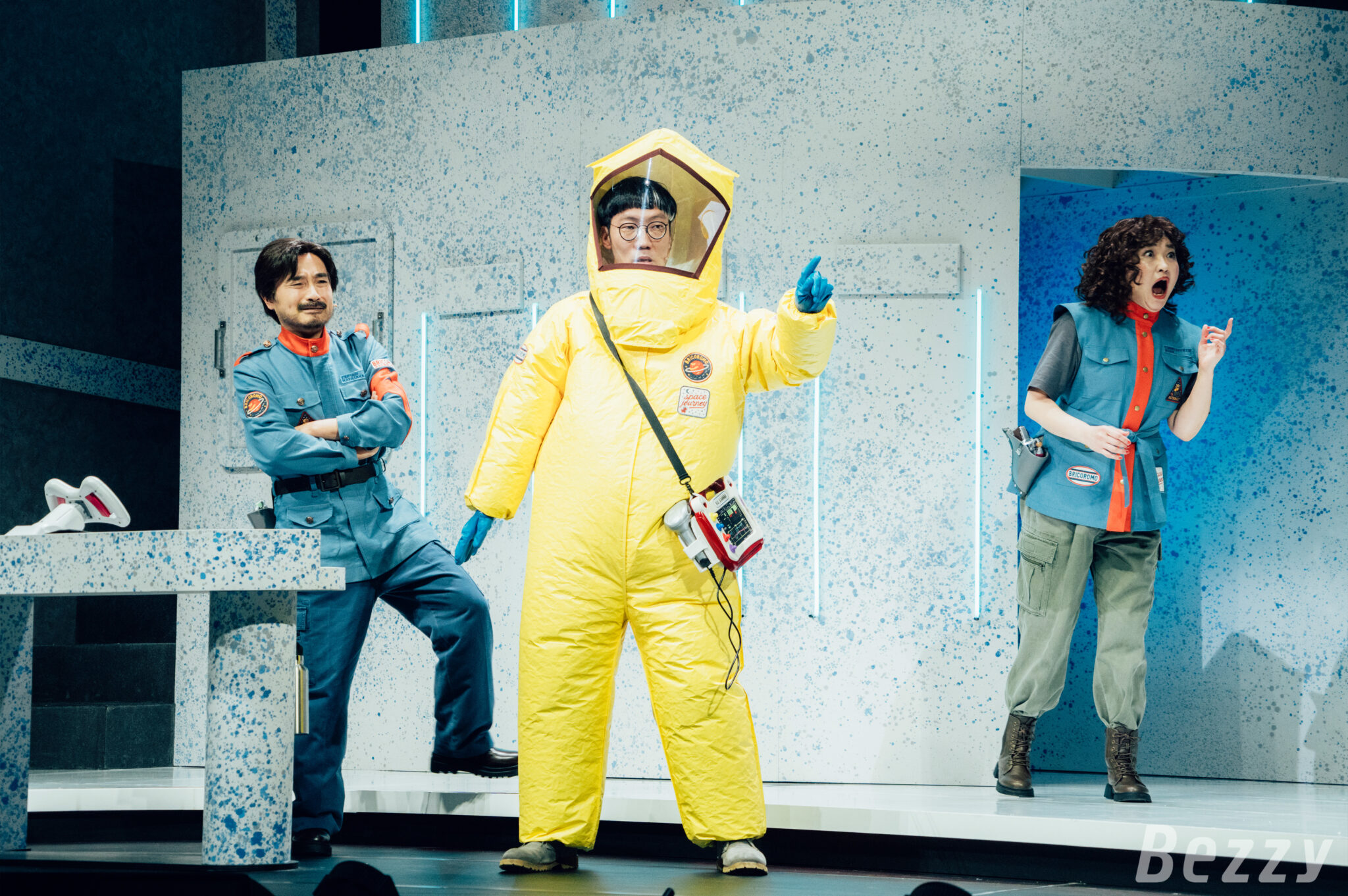 魅惑の無重力舞台にSFエンタメ全部盛り！？伊藤万理華主演『リプリー、あいにくの宇宙ね』開幕｜Bezzy[ベジー]｜アーティストをもっと好きになるエンタメメディア