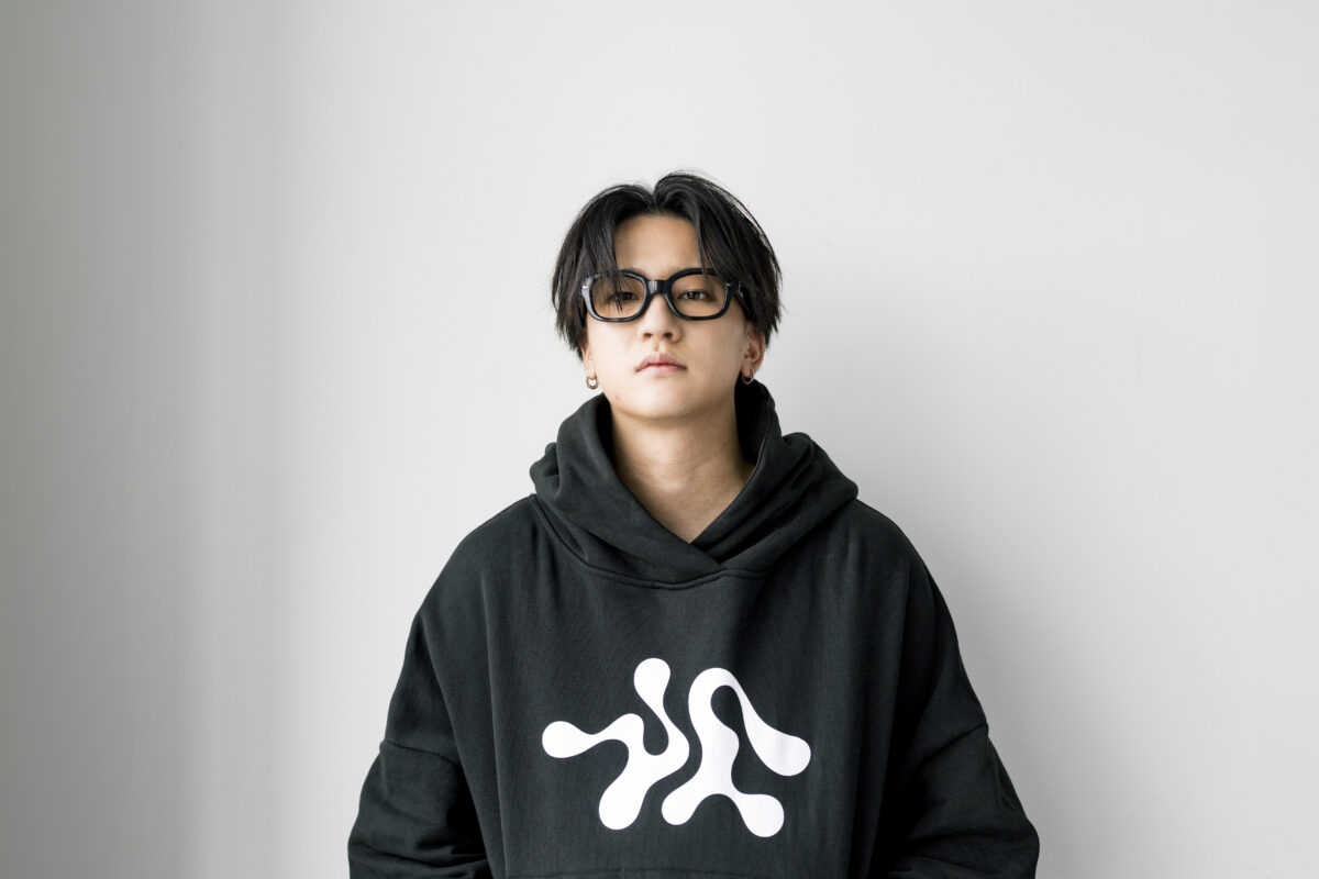 「形や理論にはこだわらず、自分ができる表現を」Rin音が音楽活動に求める自由とは｜Bezzy[ベジー]｜「人の魅力」にフォーカスしたエンタメメディア