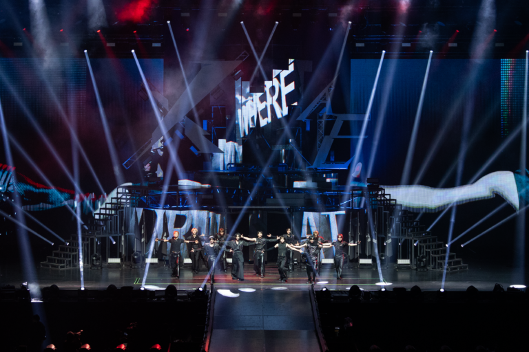 大熱狂を生んだINIのツアー中盤戦、MINIと喜びを分かち合いながら“新たな頂”へ｜Bezzy[ベジー]｜アーティストをもっと好きになるエンタメメディア