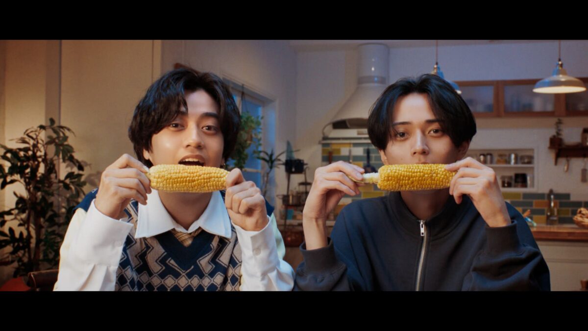 King & Princeも大興奮のMVリアクション動画公開、永瀬廉はミッキーに夢中で「俺出てきてた？」｜Bezzy[ベジー]｜アーティストをもっと好きになるエンタメメディア