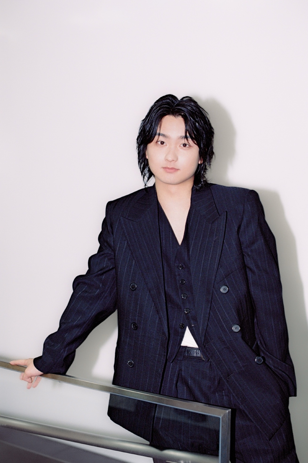 奥平大兼が受け継いだ救いのバトン 21歳俳優として思う、戦後80年を生きる“僕らの役割”とは｜Bezzy[ベジー]｜「人の魅力」にフォーカスしたエンタメメディア