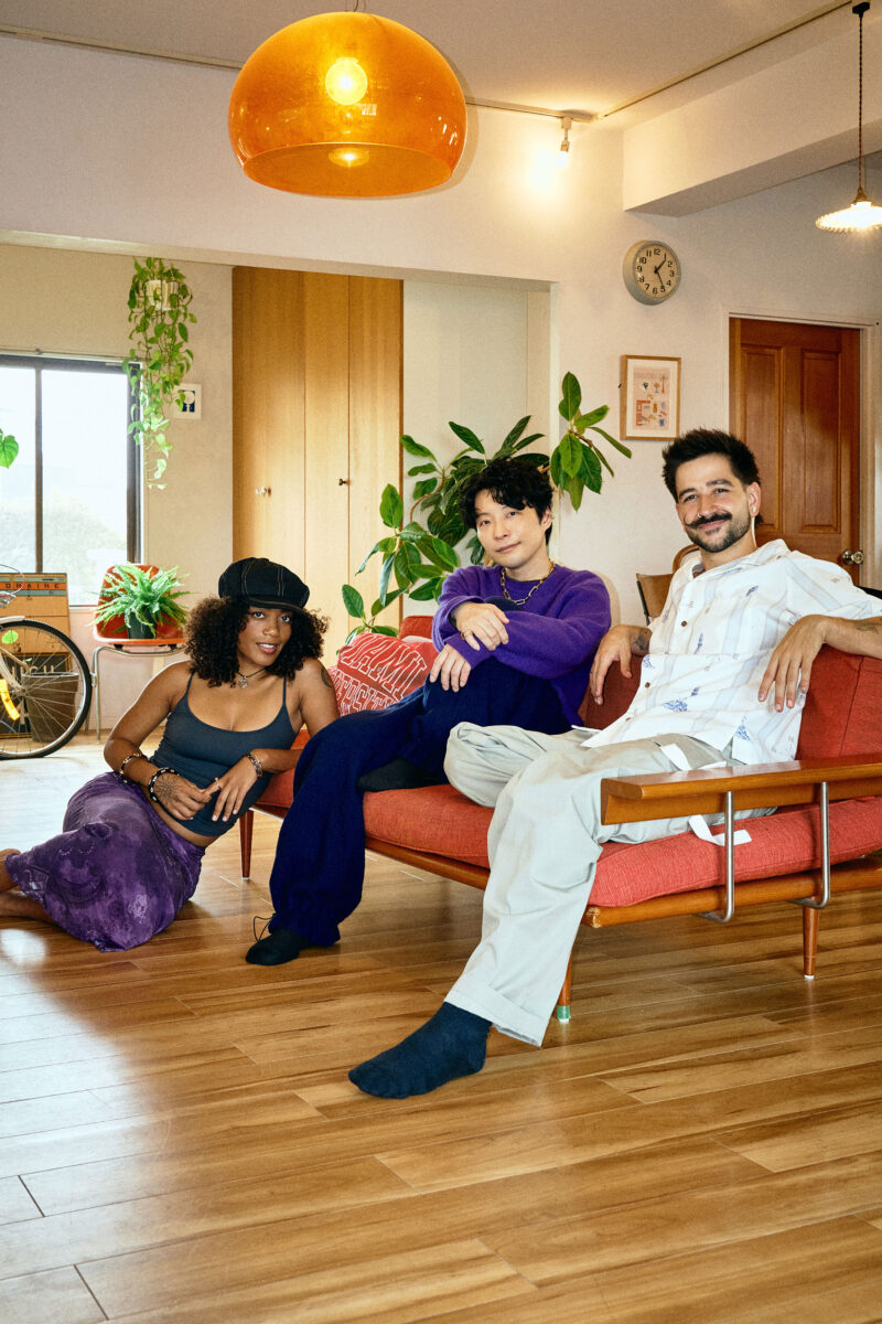 星野源×UMI×Camiloのコラボ曲「Memories」MV公開、新アルバム屈指のグルーヴィーナンバー｜Bezzy[ベジー]｜アーティストをもっと好きになるエンタメメディア