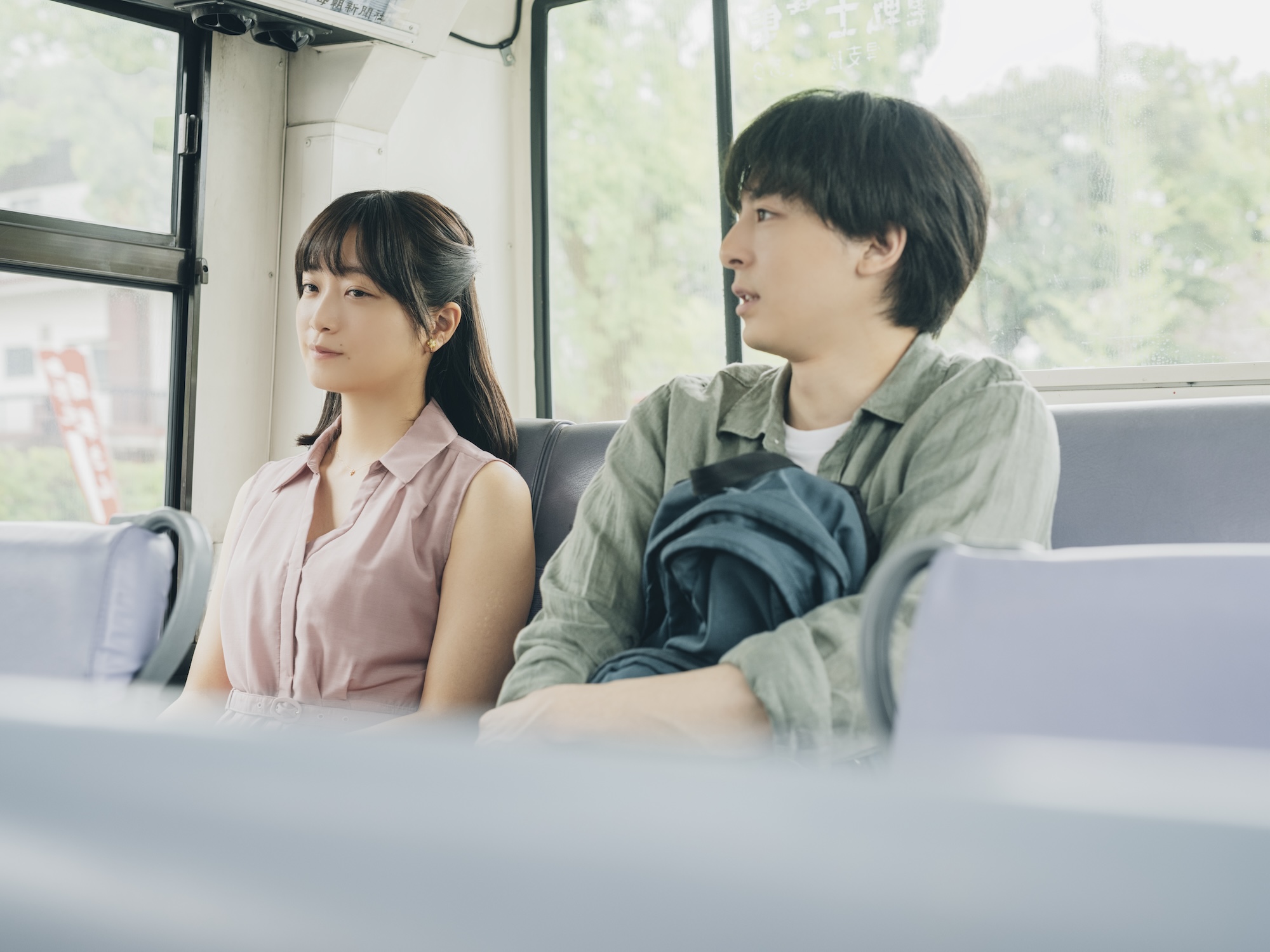 やっと辿り着いた、意味のある初共演。伊藤万理華×深川麻衣の共感交換トーク｜Bezzy[ベジー]｜「人の魅力」にフォーカスしたエンタメメディア